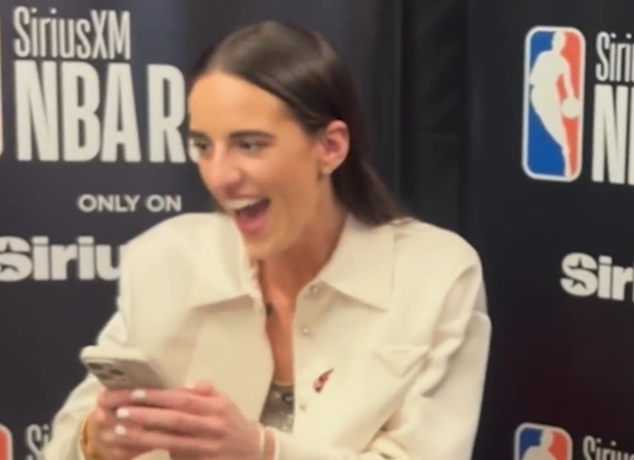 CaitlinClark22 takes a break from her media tour to watch college ...