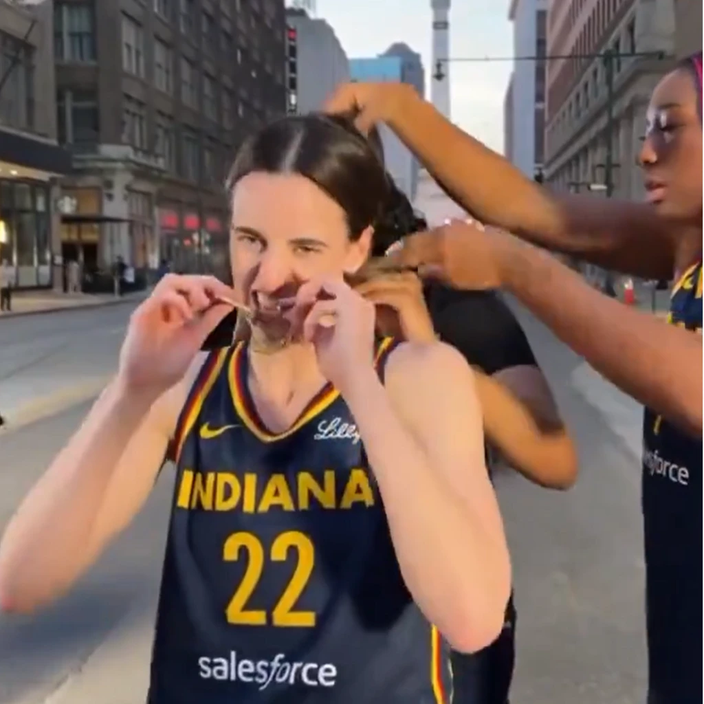 Caitlin Clark ICED OUT for her photo shoot with the Indiana Fever 🥶 - News