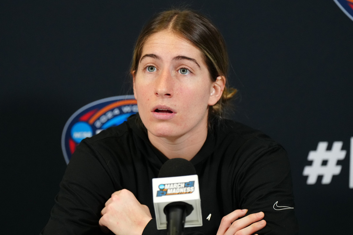 LOOK: Aces Rookie Kate Martin Reps Iowa Gear During Press Conference - News